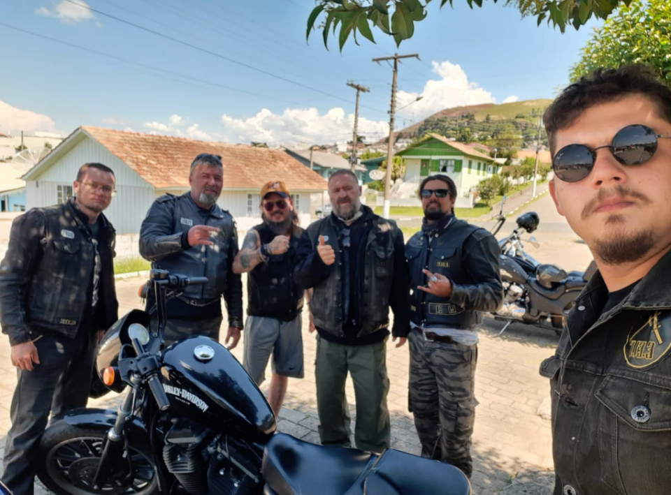 Gárgulas MC a tradição estradeira APACHE 2021 - The Riders Histories