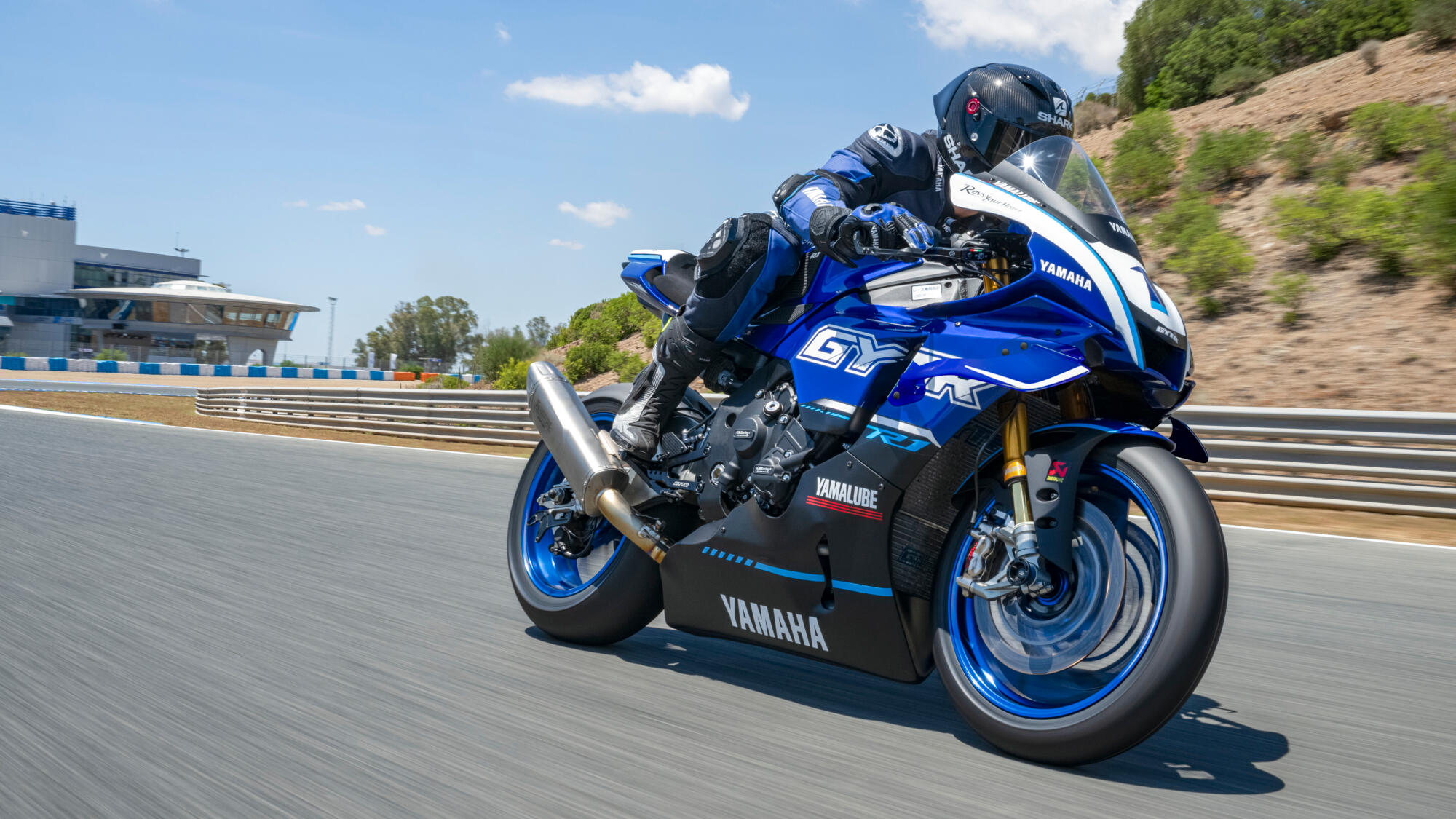 Descubra a nova Yamaha R1 GYTR 2025: A Superbike! - The Riders Histories