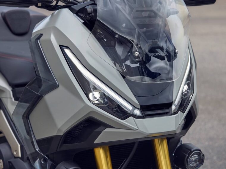 Descubra Honda X-ADV 750 2025: A Scooter de verdade! - The Riders Histories