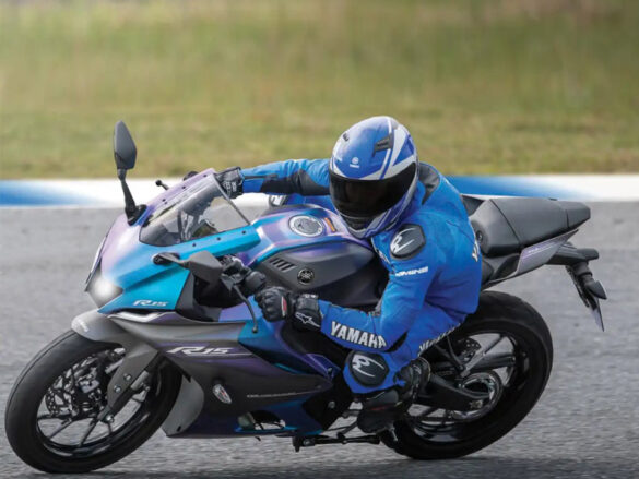 Nova Yamaha R15 2025: A Esportiva Compacta que Ganha o Brasil com ...