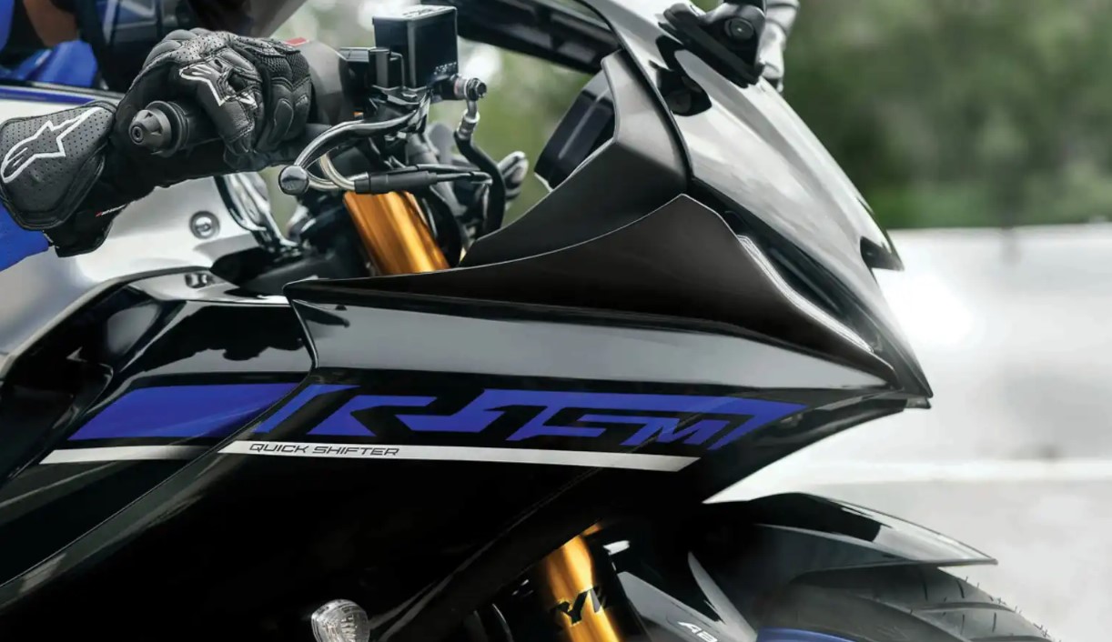 Nova Yamaha R15 2025: A Esportiva Compacta que Ganha o Brasil com ...