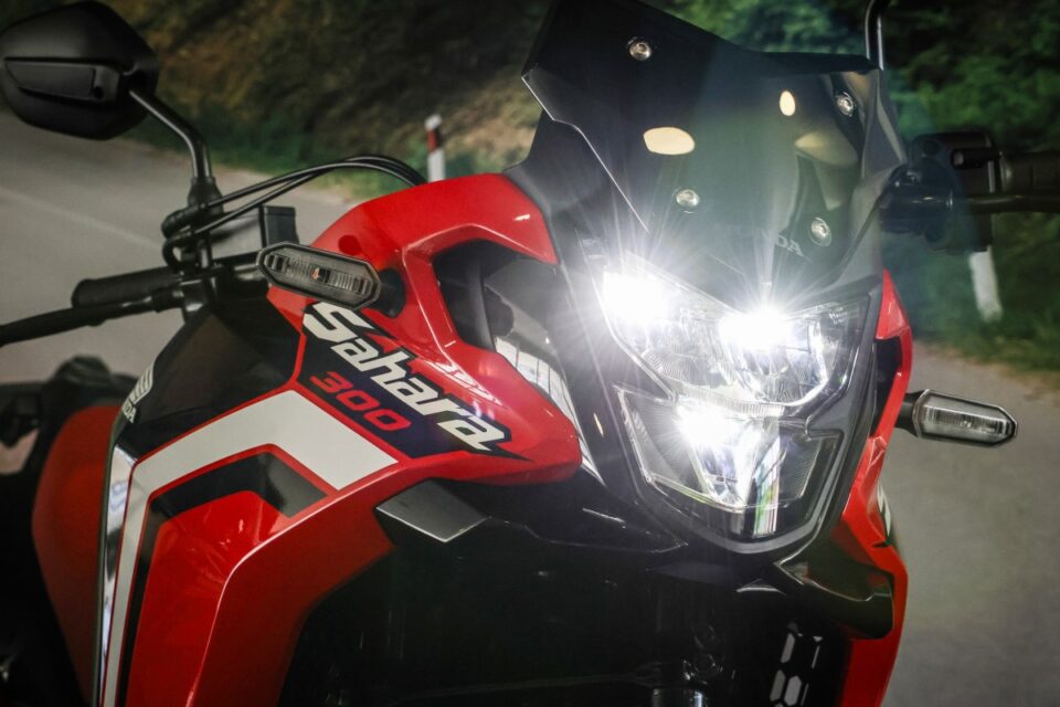 Como é a SAHARA 300 2025? Confira o preço e fotos - The Riders Histories